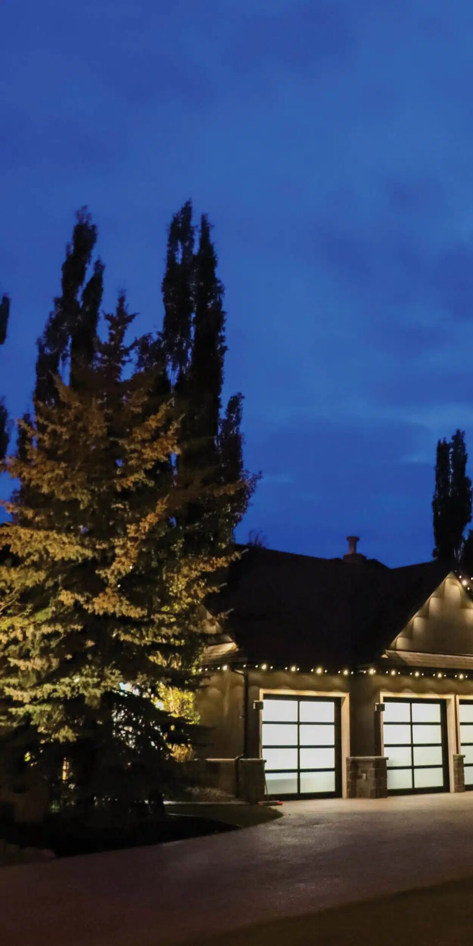 Customizable outdoor lighting in St. Albert - Natural Light Edmonton